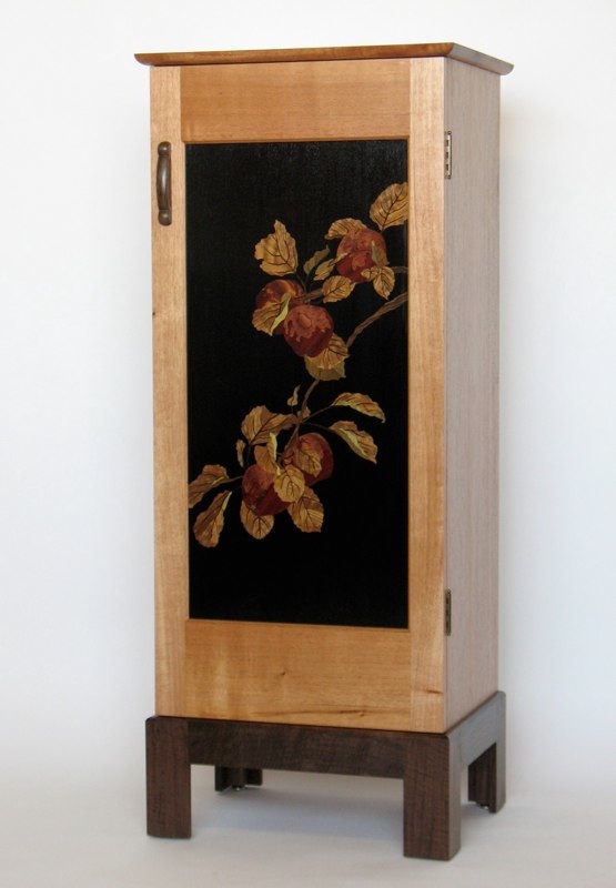 Apple Fruit Cabinet | Paula Garbarino